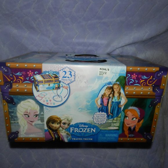 Frozen | Costumes | New Disney Frozen 23 Piece Dress Up Trunk With ...